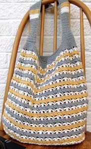 Three Color Crochet Bag Pattern ⋆ Crochet Kingdom