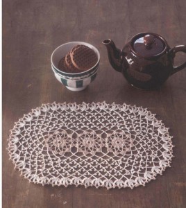 Oval Lace Doily Pattern ⋆ Crochet Kingdom