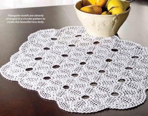 Triangle Doily Crochet Pattern ⋆ Crochet Kingdom