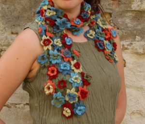 Crochet flower scarf ⋆ Crochet Kingdom