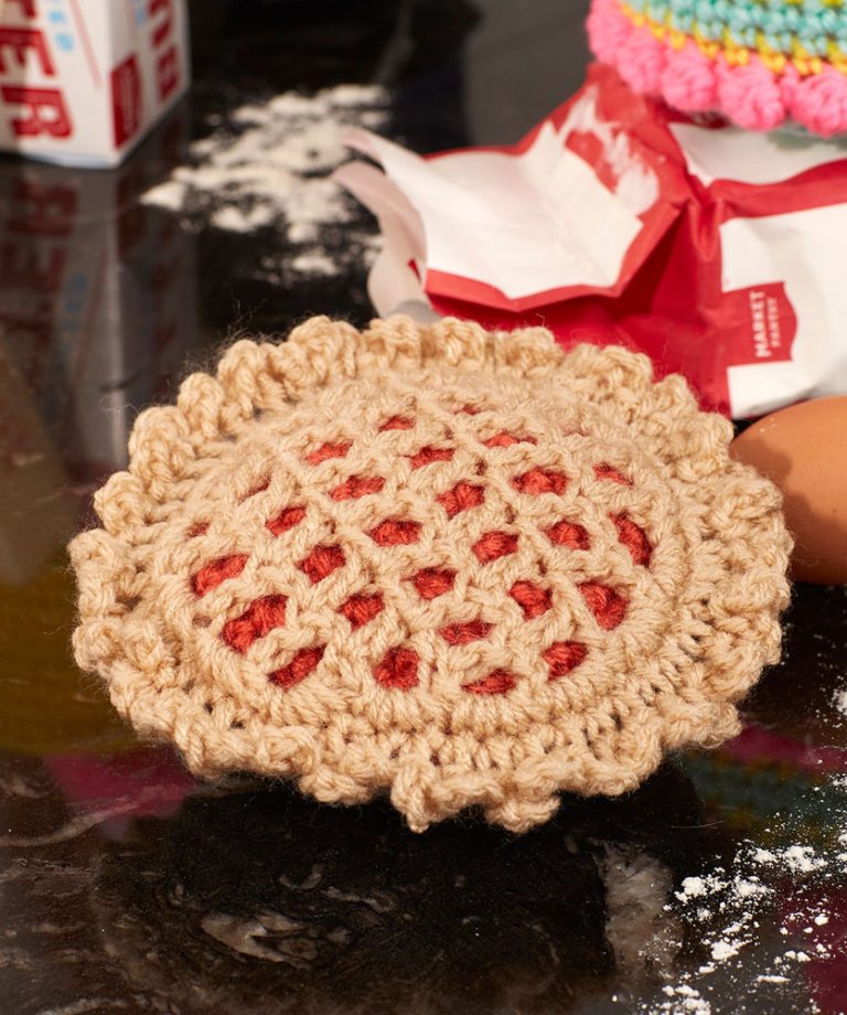 Baking Chef Doll Free Crochet Pattern ⋆ Crochet Kingdom