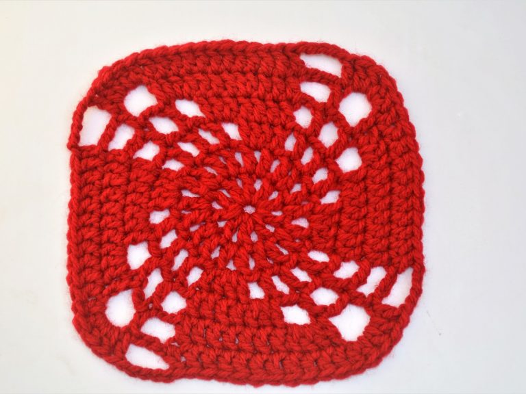 Free Crochet Pattern for a Magic Granny Square ⋆ Crochet Kingdom